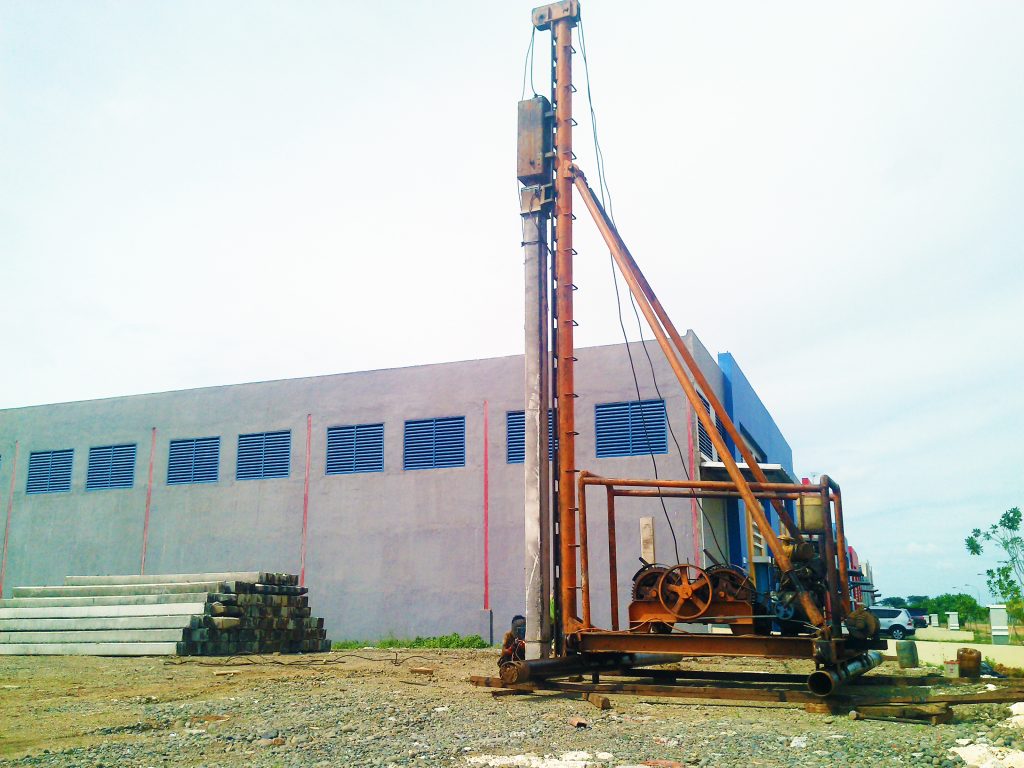 Drop Hammer VS Hydraulic Jack